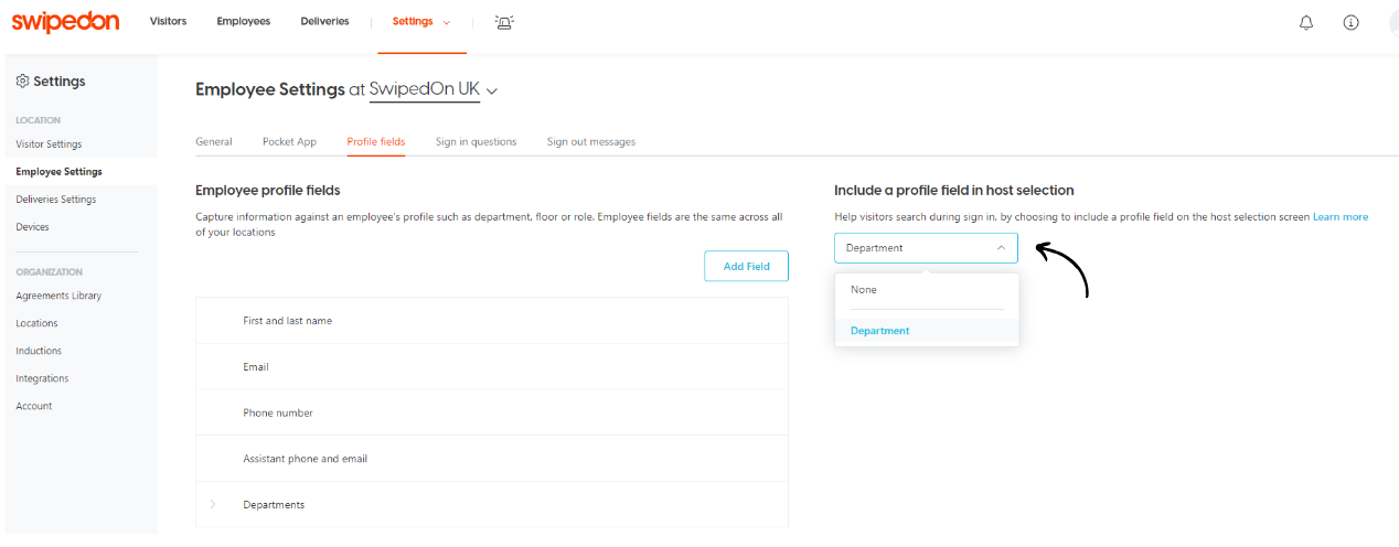 Display custom field in host selection